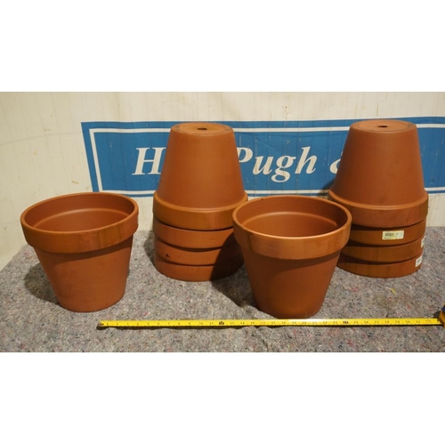Terracotta pots 11" -10 +VAT