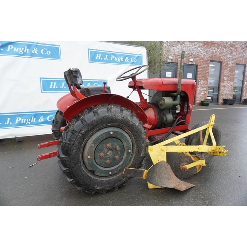 Winget 42 series 3 single cylinder diesel tractor. 1966. Has ...