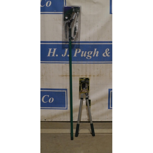 Extending pole loppers and pair of tree loppers +VAT