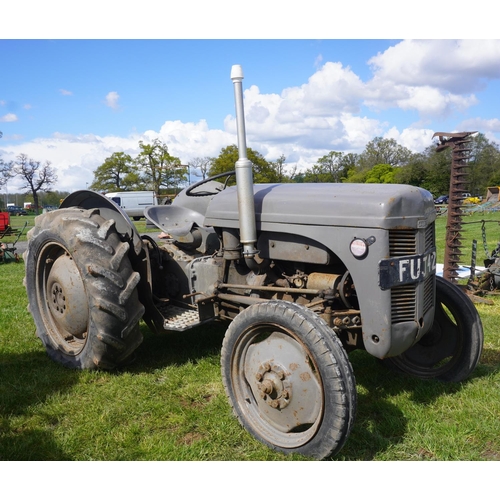 Ferguson TED tractor. Petrol. Barn stored SN. 103210. Reg. FUJ 42. No ...