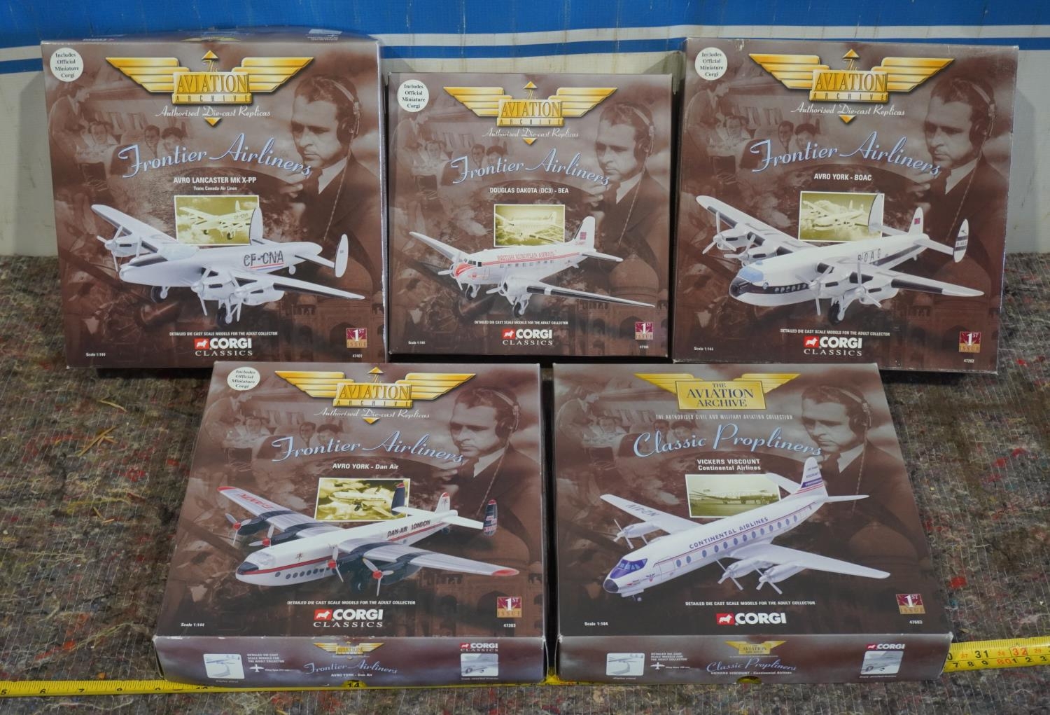 Corgi 1:144 scale Aviation Archive model planes -5 boxed