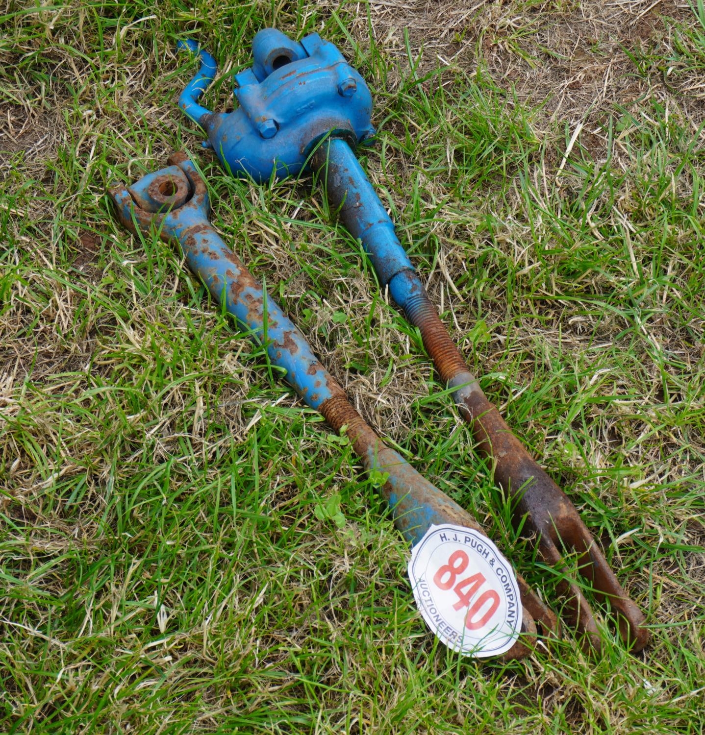 Fordson Major levelling box, drop arm