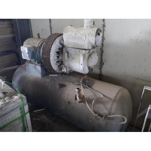 Hydrovane air compressor