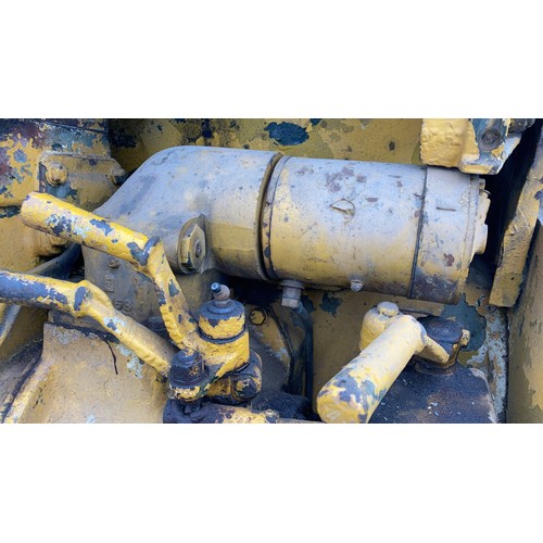 Caterpillar D7 3T crawler tractor. electric start, runs and drives ...