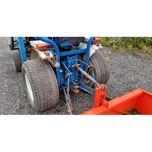 Ford 1210 compact tractor with Lewis loader. Ex golf course, GWO ...