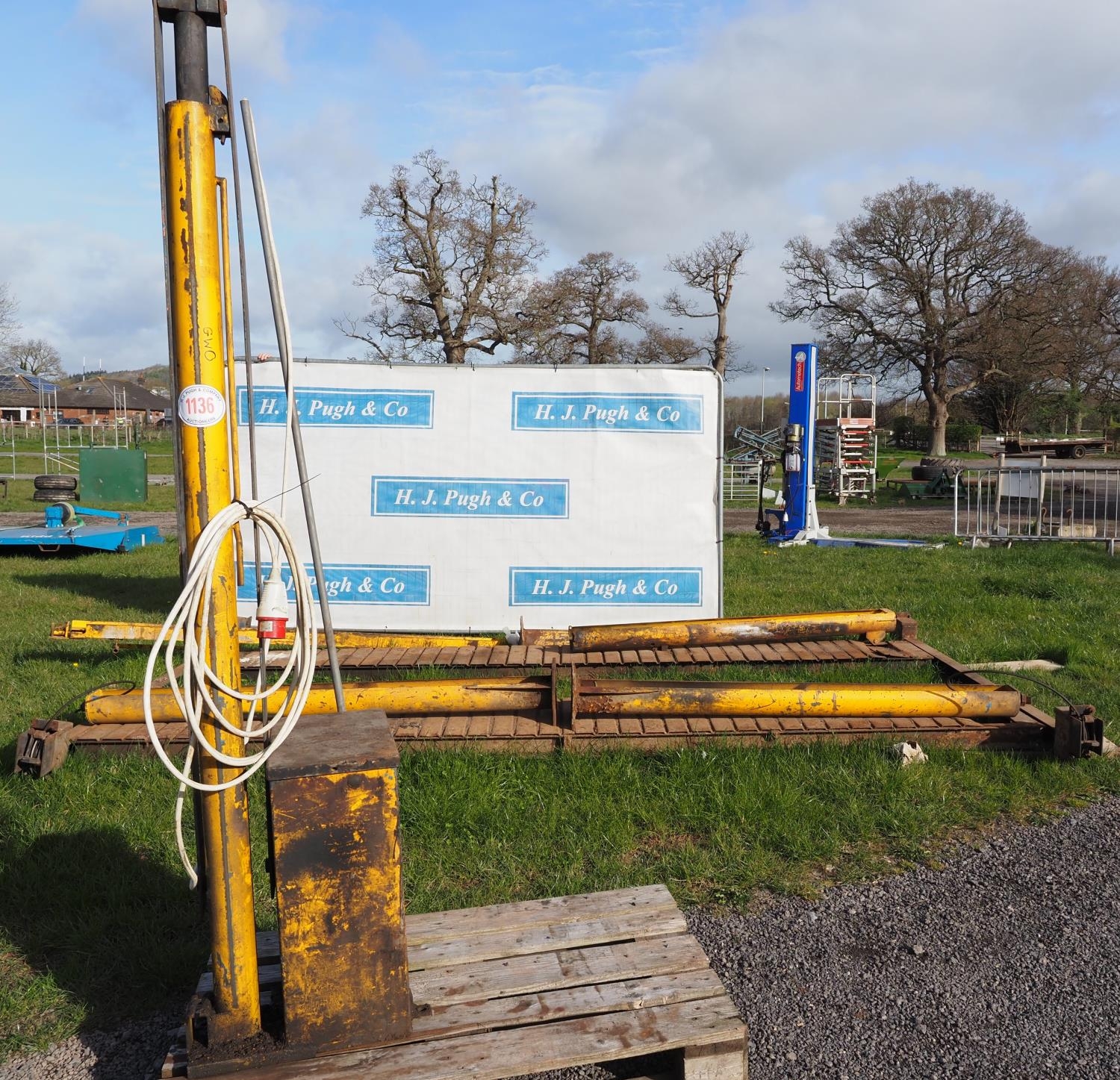 4 Post car lift, 3 phase