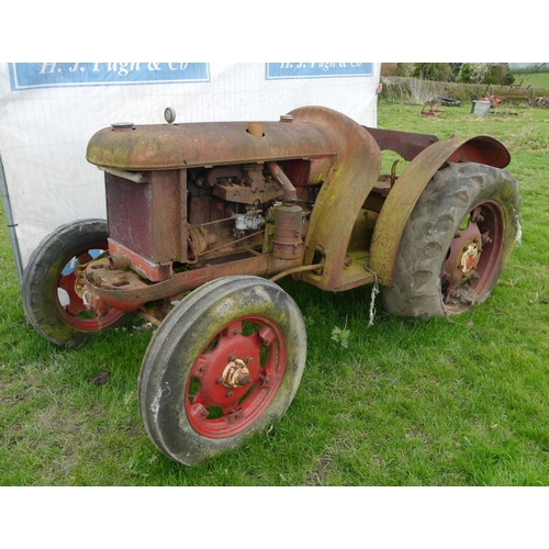 David Brown Cropmaster VAK1 tractor for restoration