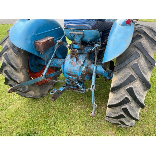 Fordson Super Dexta tractor. 1962. Good ex farm working machine