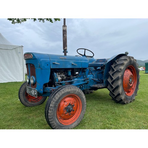 Fordson Super Dexta tractor. 1962. Good ex farm working machine