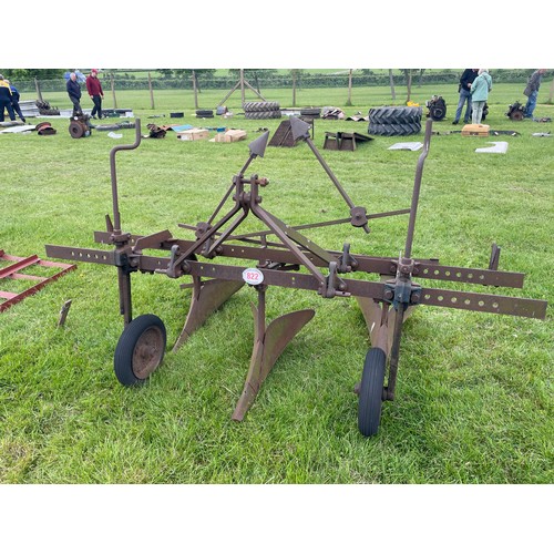 Ransomes/Fordson potato ridger with markers
