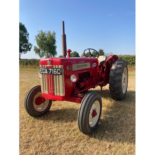 International B414 tractor. 1962. Runs and drives