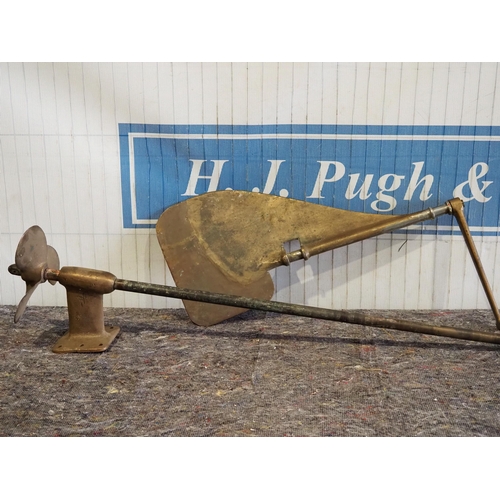 Dutch rudder and propeller