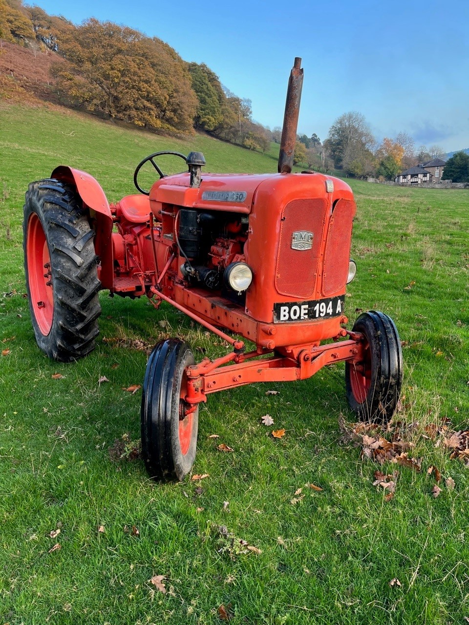Nuffield 460 tractor. Runs and drives, V5