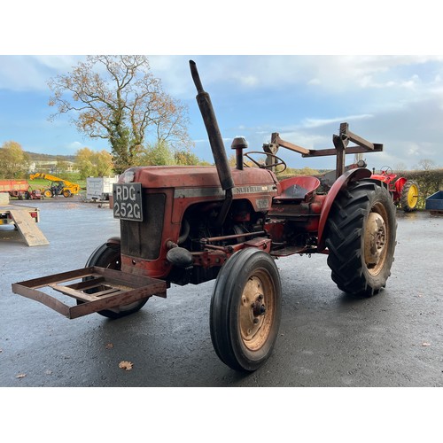 Nuffield 4/25 tractor. Runs and drives. Reg. RDG 252G. Handbook in office