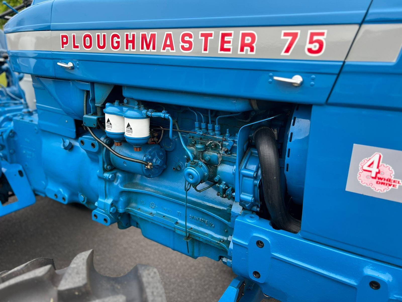 Roadless Ploughmaster 75 tractor. Runs and drives. 2573 hours showing ...