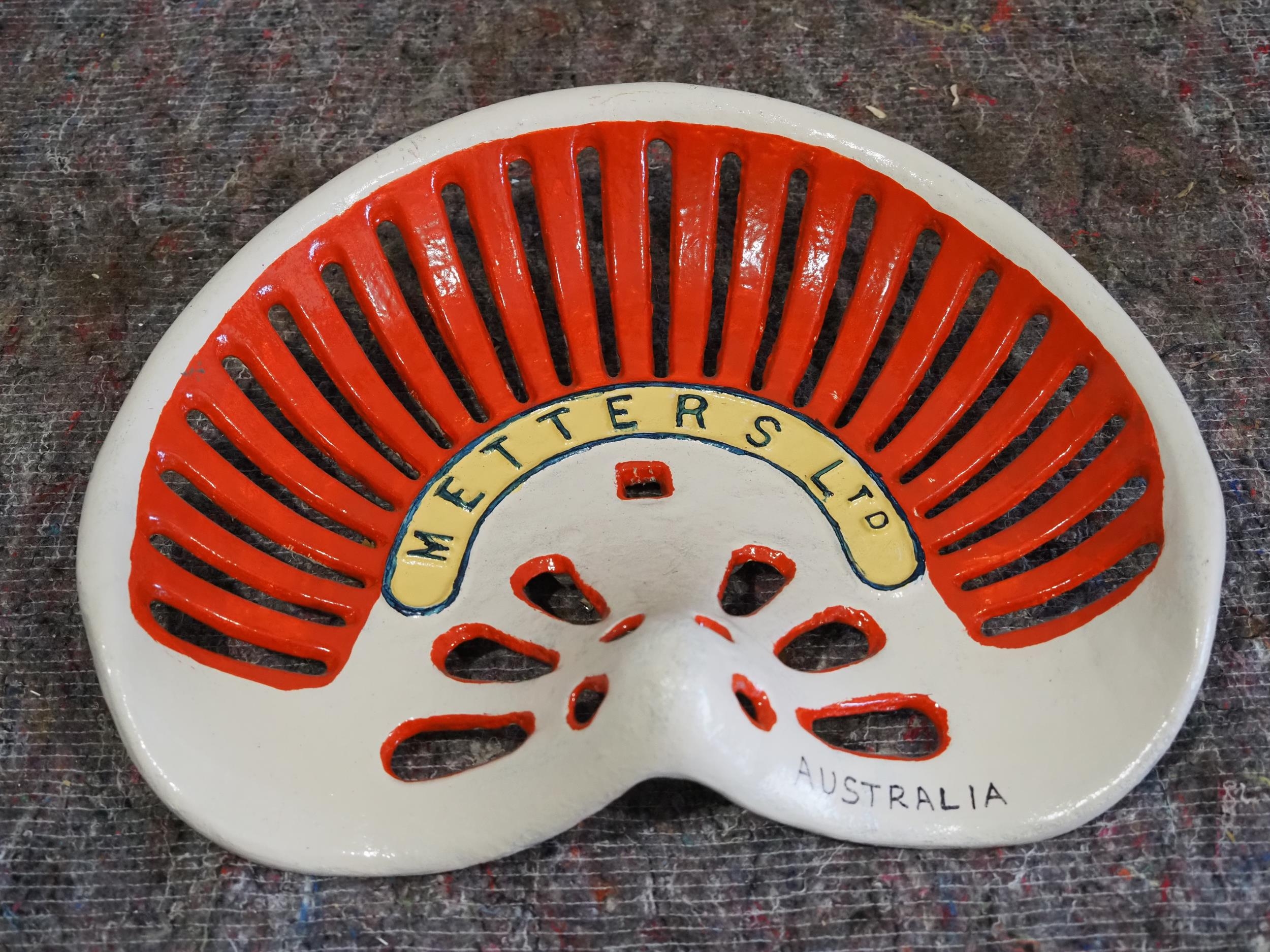 Cast iron seat - Metters Ltd