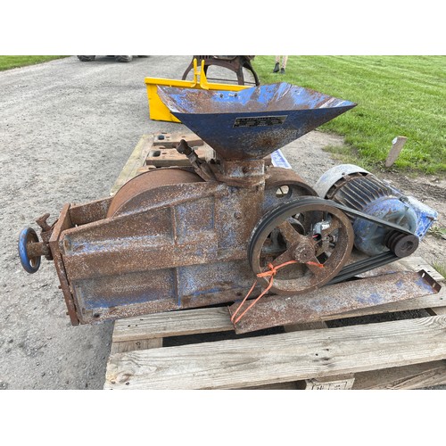 Bentall roller mill. 5" Roller, single phase motor