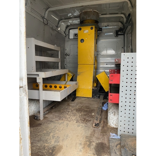 Mercedes Benz 813D cherry picker. Full working order. 12 Months MOT ...