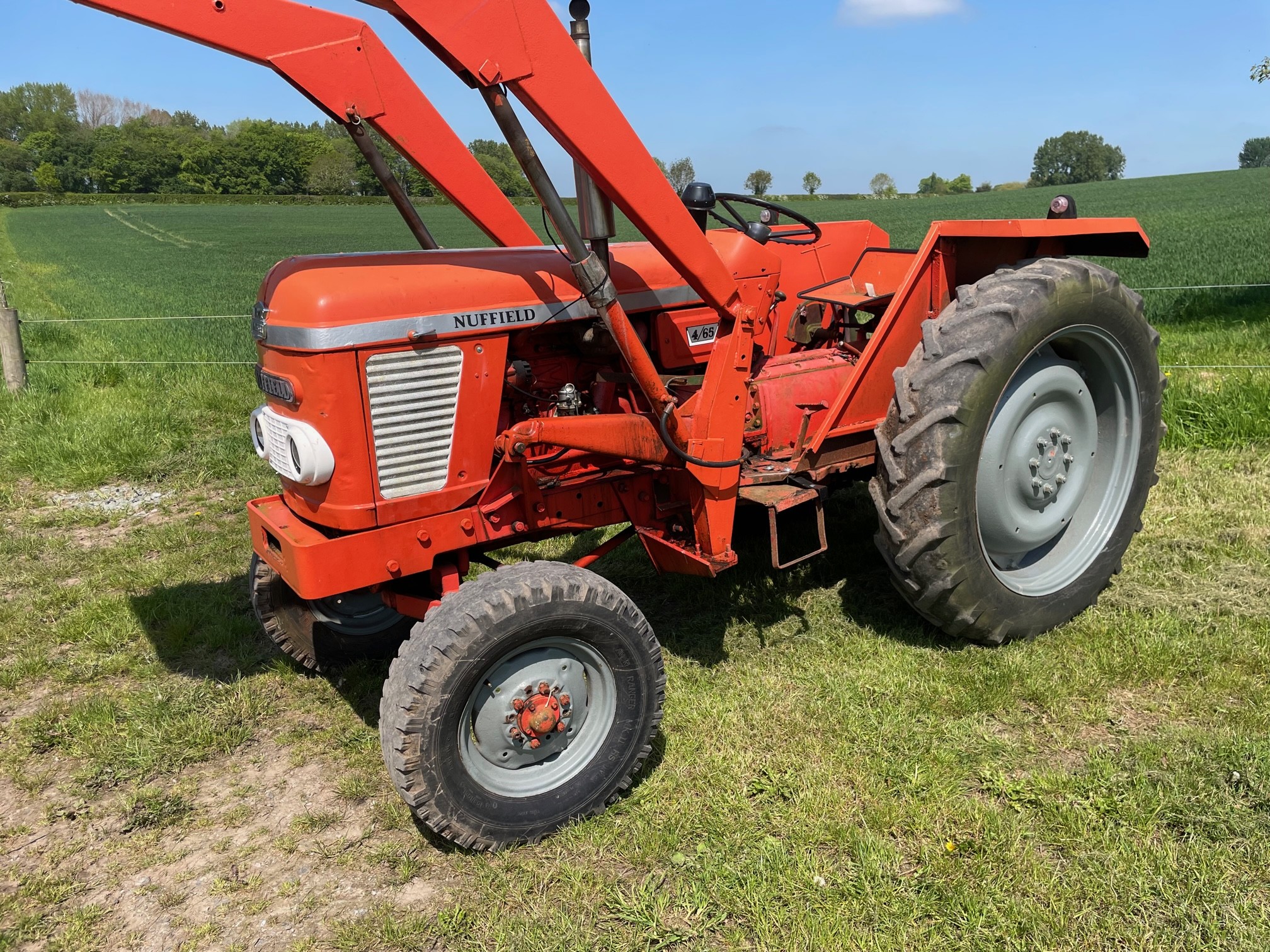 Nuffield 465 2wd tractor. Circa 1969. SN. 65N 123032. Runs and drives ...