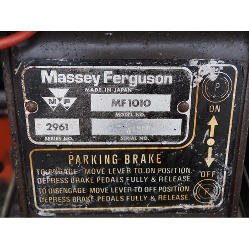 Massey Ferguson 1010 tractor with loader. Runs and drives 4WD. Showing ...