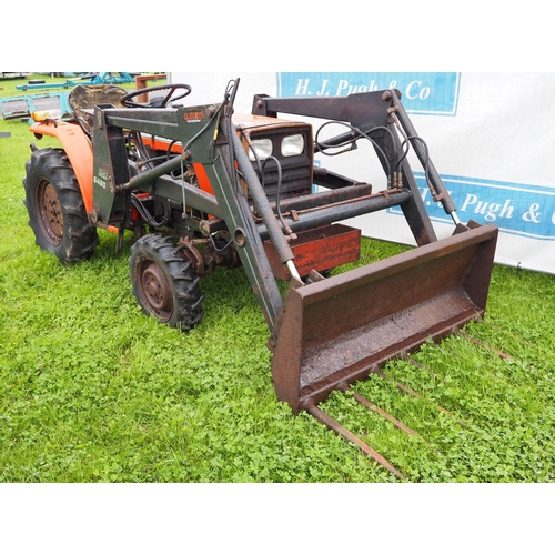 Massey Ferguson 1010 tractor with loader. Runs and drives 4WD. Showing ...