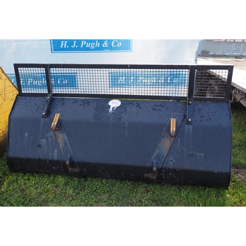 Loader bucket 7ft on euro brackets