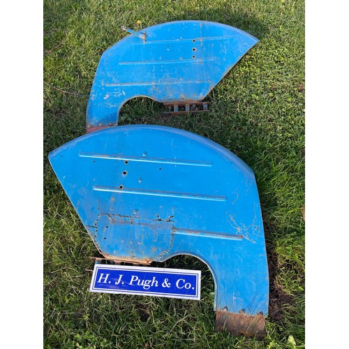 Fordson Major rear wings