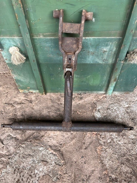 Massey Ferguson T bar