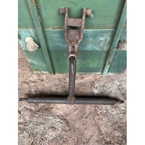 Massey Ferguson T bar