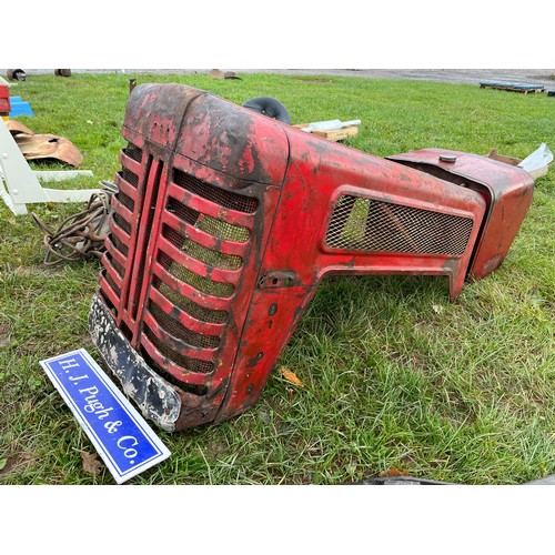 International Harvester B275 tractor bonnet