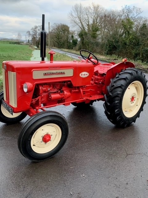 International B414 tractor, 1962. Restored to a very high standard. A ...