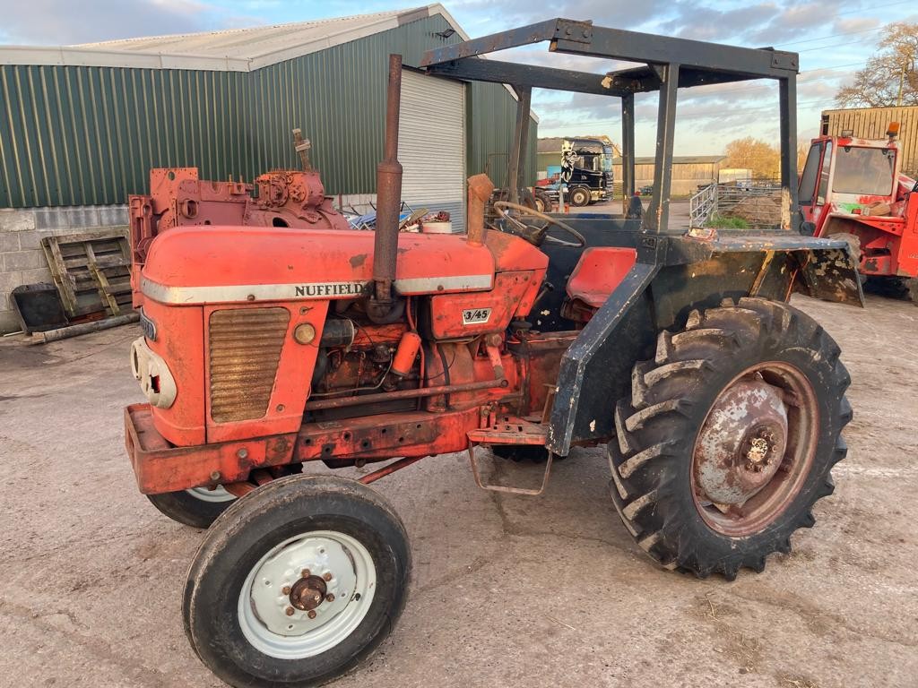 Nuffield 3/45 tractor. Runs and drives