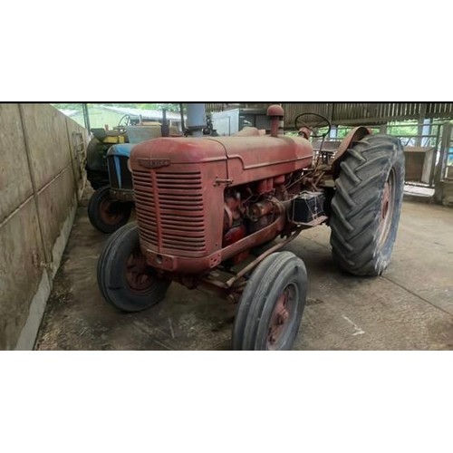 McCormick International WD9 tractor. Runs and drives