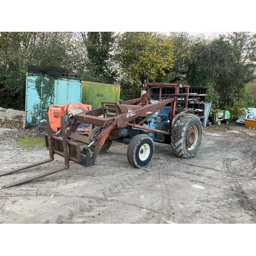Ford 5000 tractor with Farmhand loader. Had been used in a builders ...