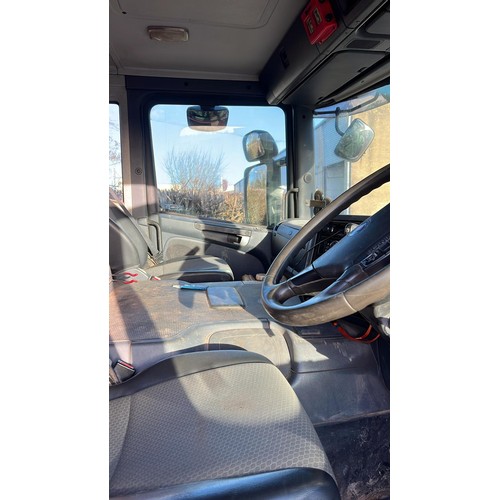 Scania P360 beaver tail lorry. Runs and drives, 399,878 miles showing ...