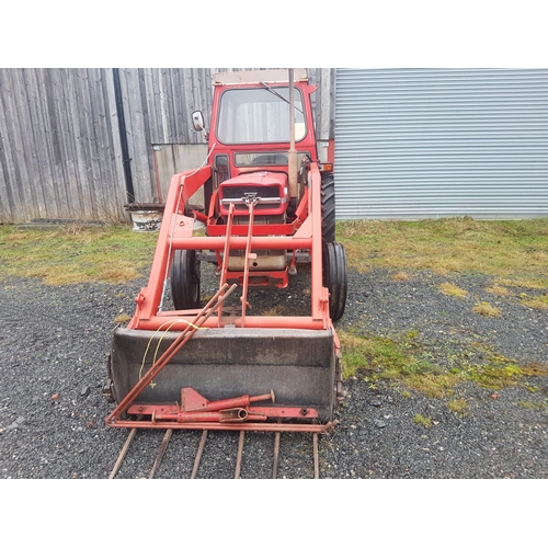 Massey Ferguson 135 tractor, 1976. C/w Massey Ferguson 80 loader and ...
