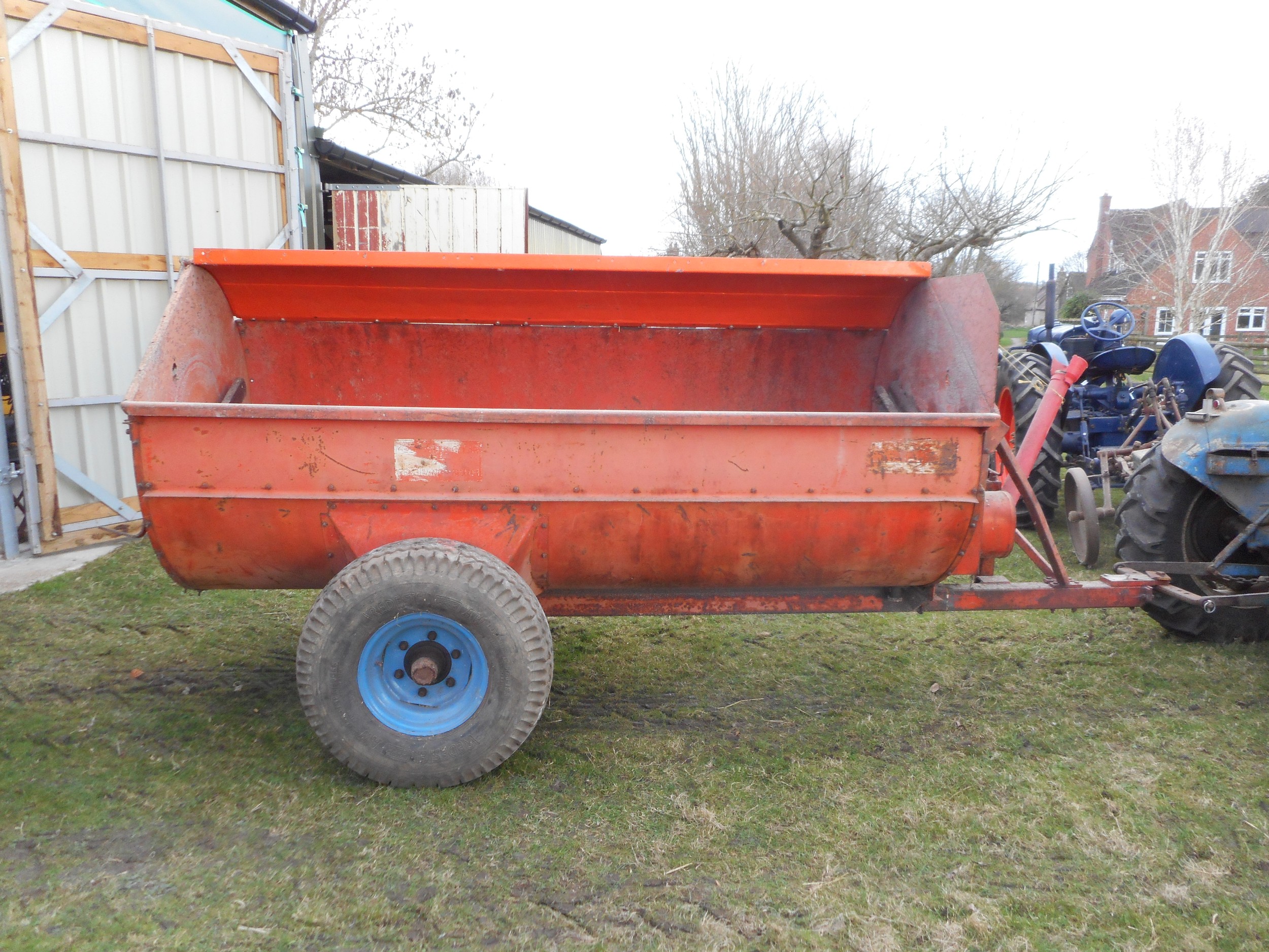 Howard rotary muck spreader, good working order