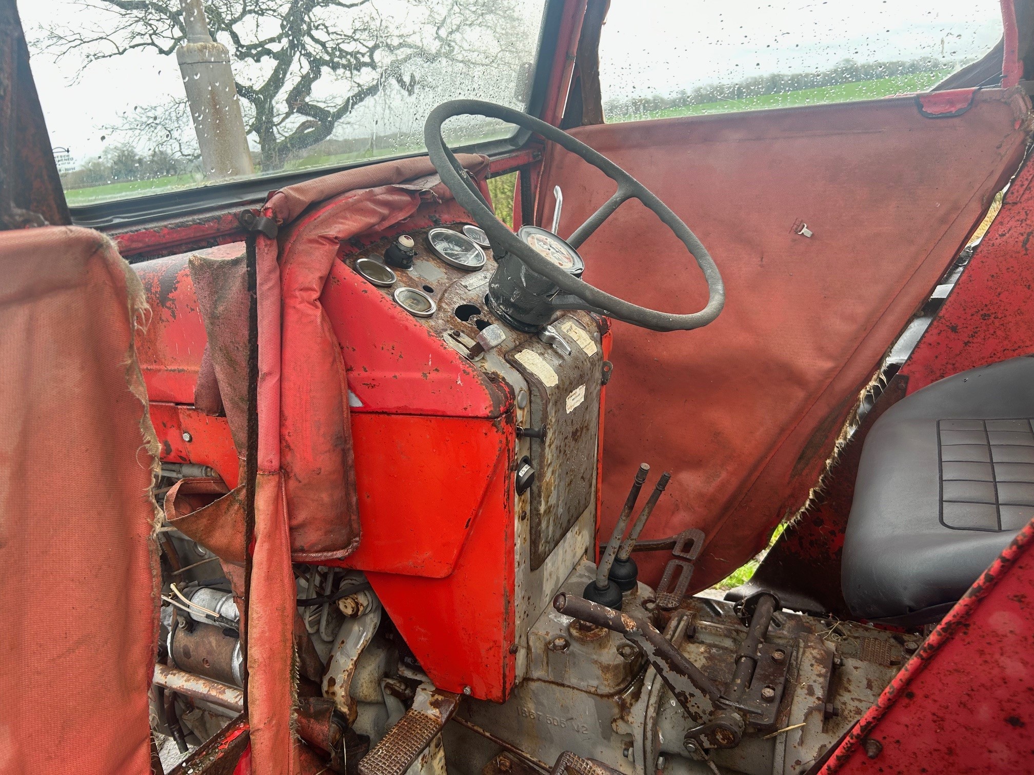 Massey Ferguson 188 4WD tractor. C/w 4 wheel traction axle and Massey ...
