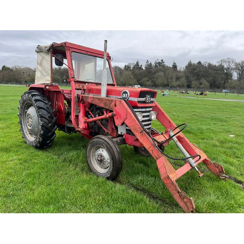 Massey Ferguson 165 tractor. 1971. C/w loader, used regularly. Reg. JEU ...
