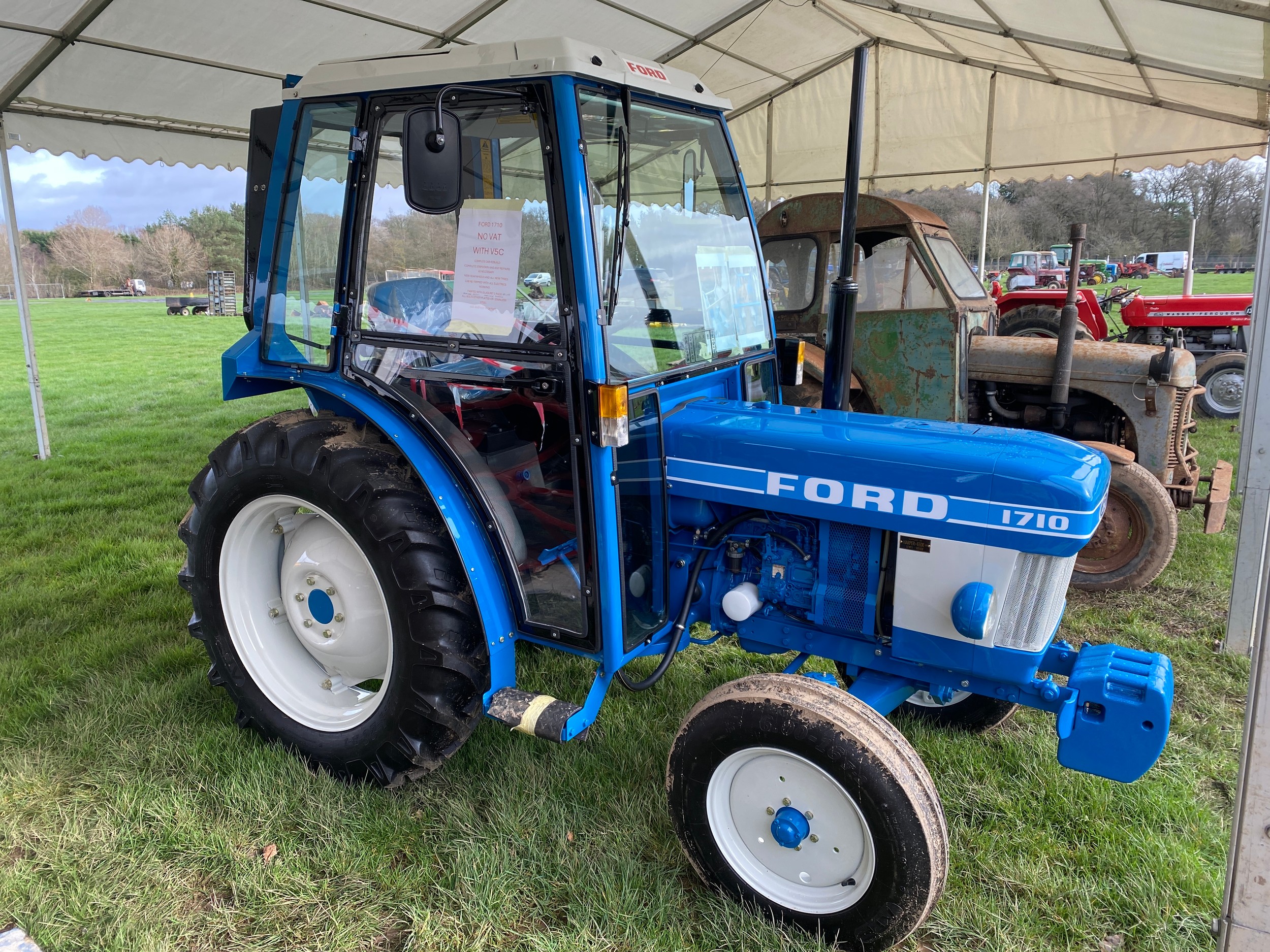 Ford 1710 tractor. 1987. Cab off for new floor, wings and rear panels. Complete chassis strip, new w