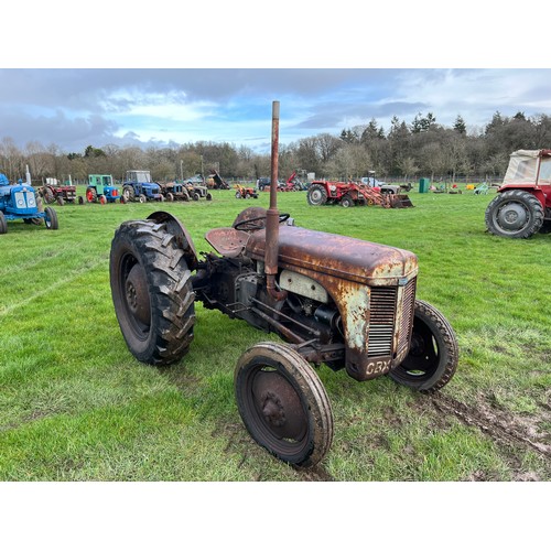 Ferguson TED 20 petrol TVO tractor. Running order. V5