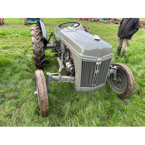 Ford 9N tractor. 1940. All running, brakes good, hydraulics good ...