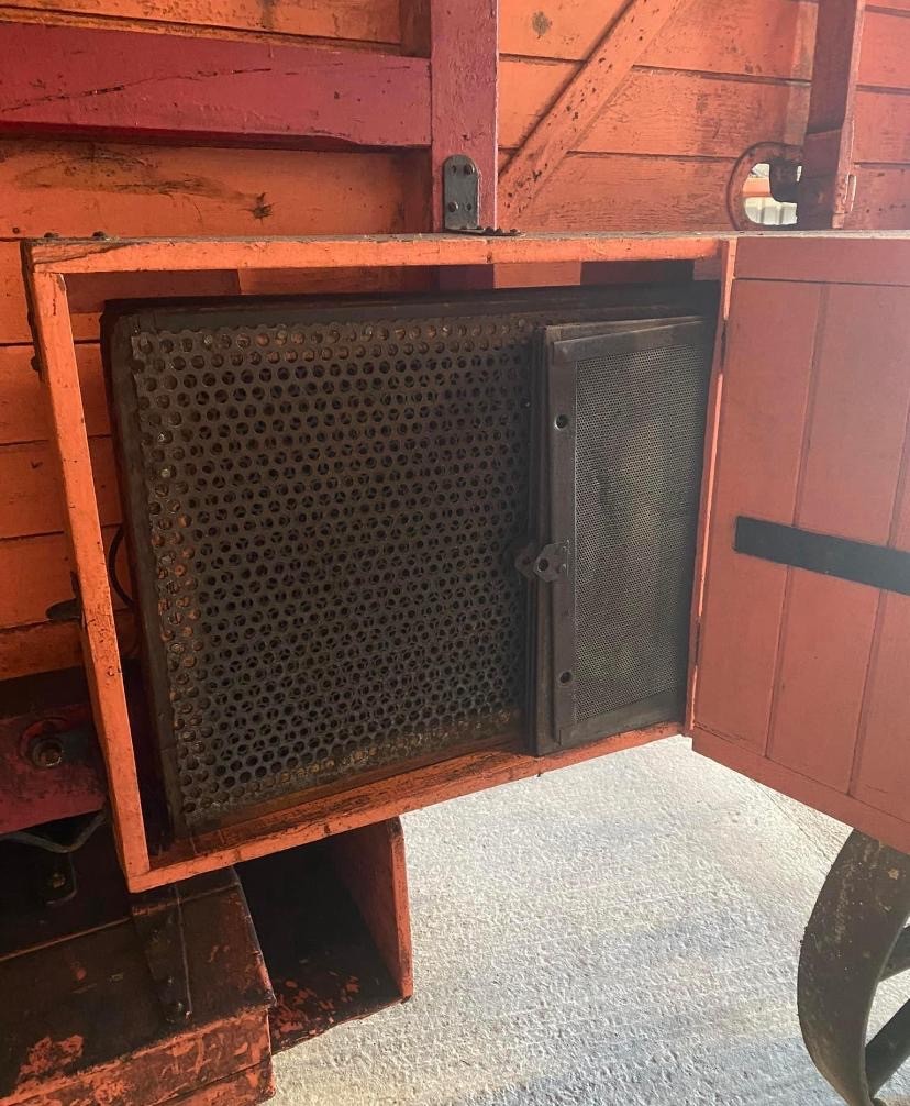 Marshall of Gainsborough 48" threshing machine, 1917. Restored in the ...