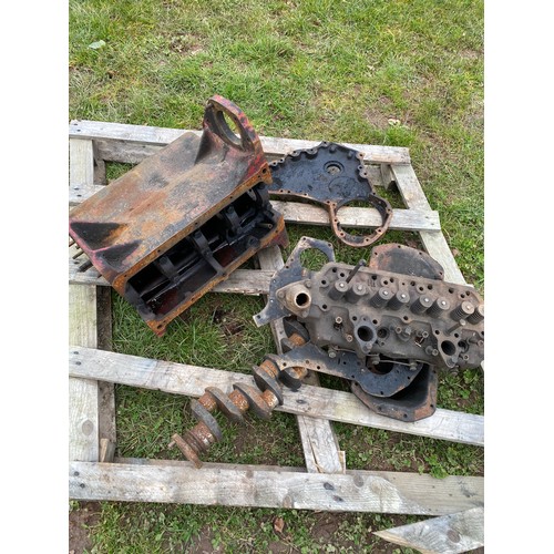 International B250 engine spares