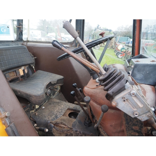 Renault R121-D226-3 tractor. 4 WD with Tanco 968 loader. Runs and ...