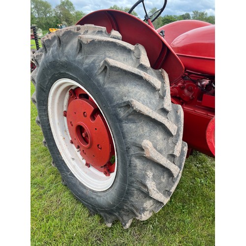 International W9 Standard tractor. 1945. Starts, runs and drives ...