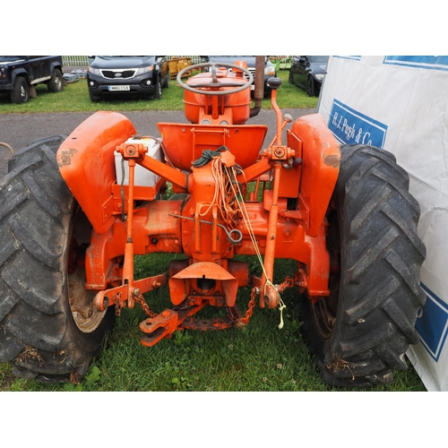 Allis Chalmers ED40 tractor. Reg. 556 PRT. V5 and key in office