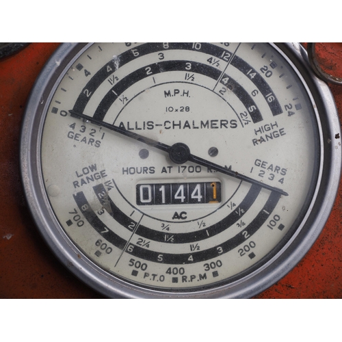 Allis Chalmers ED40 tractor. Reg. 556 PRT. V5 and key in office