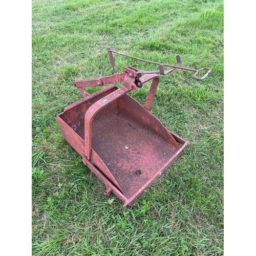 Ferguson earth scoop