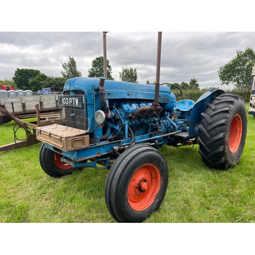 Fordson Major V8 Perkins tractor. Runs. Key in office